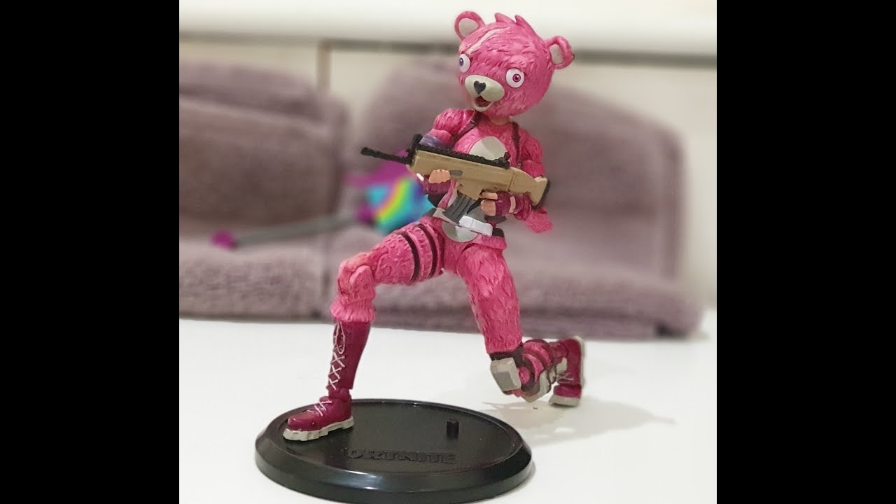 Fortnite - Cuddle Team Leader McFarlane Toys - Action Figure Review ...