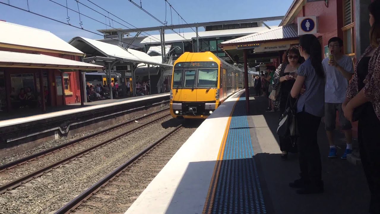 Sydney Trains Waratah A73 Arrives At Lidcombe - YouTube