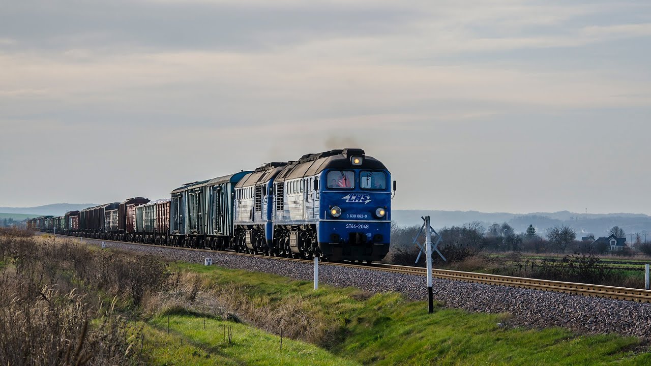 Diesel locomotives ST44-2049+2035 / Lokomotywy spalinowe ST44-2049+2035 ...