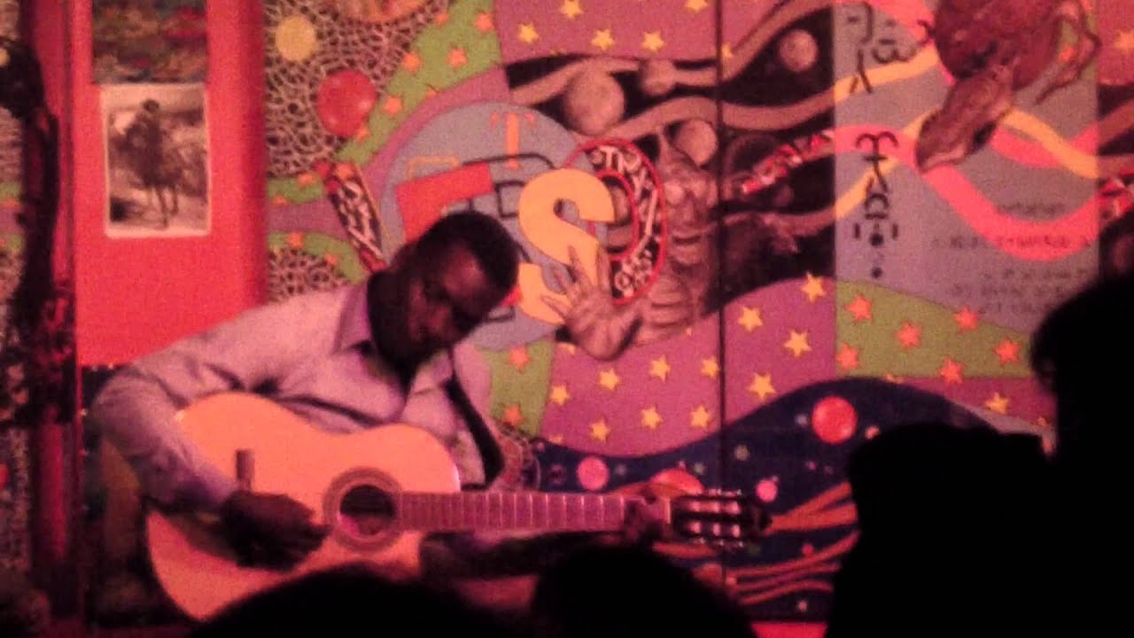 world at Cabaret Culture Rapide open mic Paris - YouTube