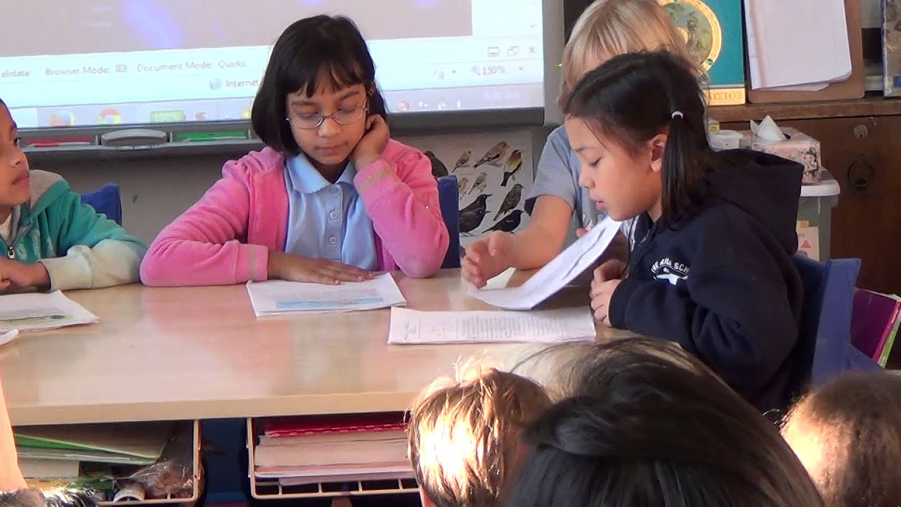 PS85 - Newscasting - YouTube