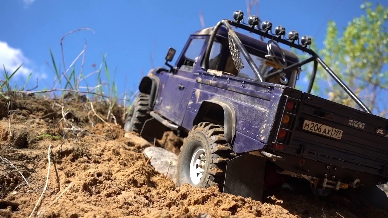 scale rc crawling with rc land rover defender 90 vs rc defender 110 ...