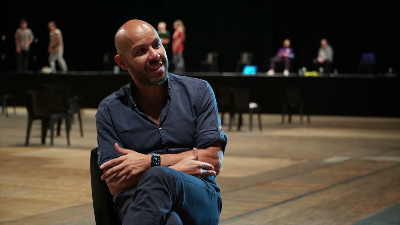 Intro Mourad Merzouki | Portraits de danseurs - YouTube