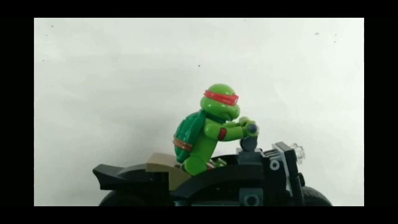 Raphael riding around in his motorcycle (TMNT stop motion) - YouTube