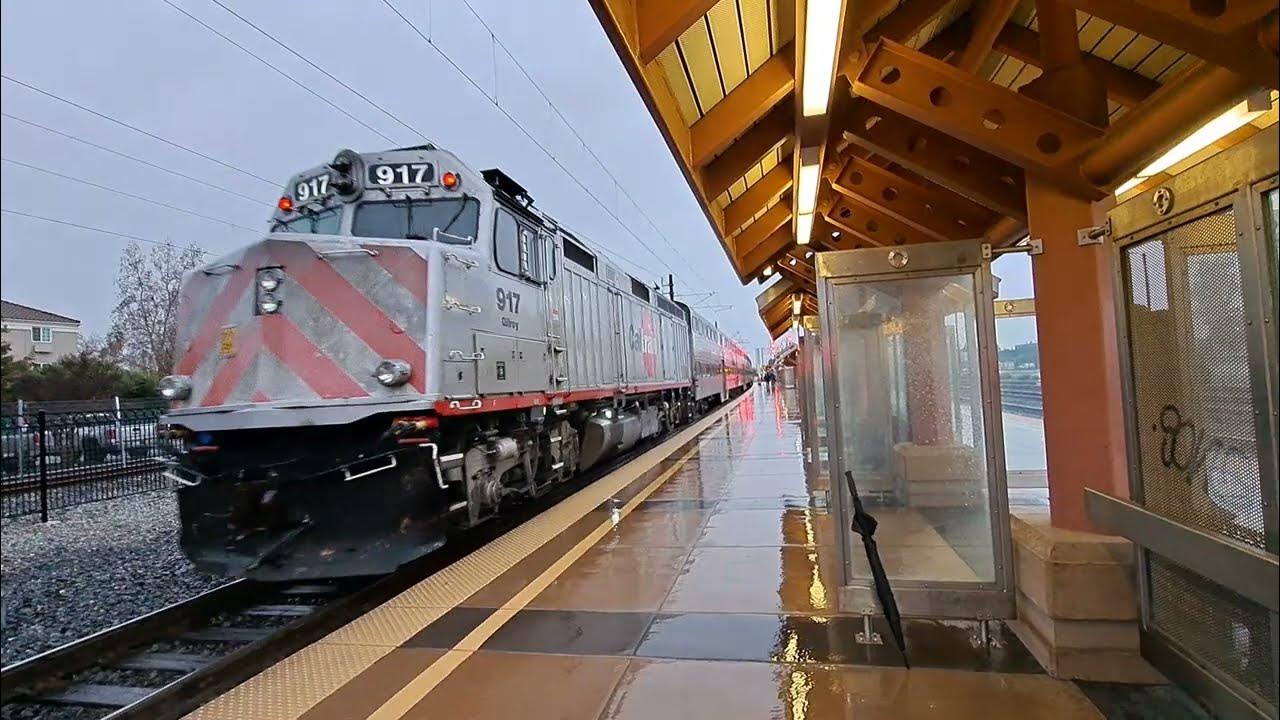 Caltrain Double Decker Capitol Corridor Santa Clara California #trainsinusa - YouTube