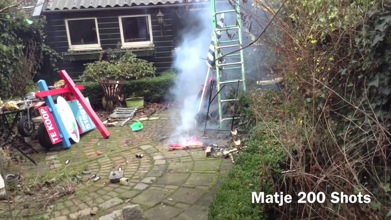 Mini Vuurwerk Compilatie - PyroKid (HD) - YouTube