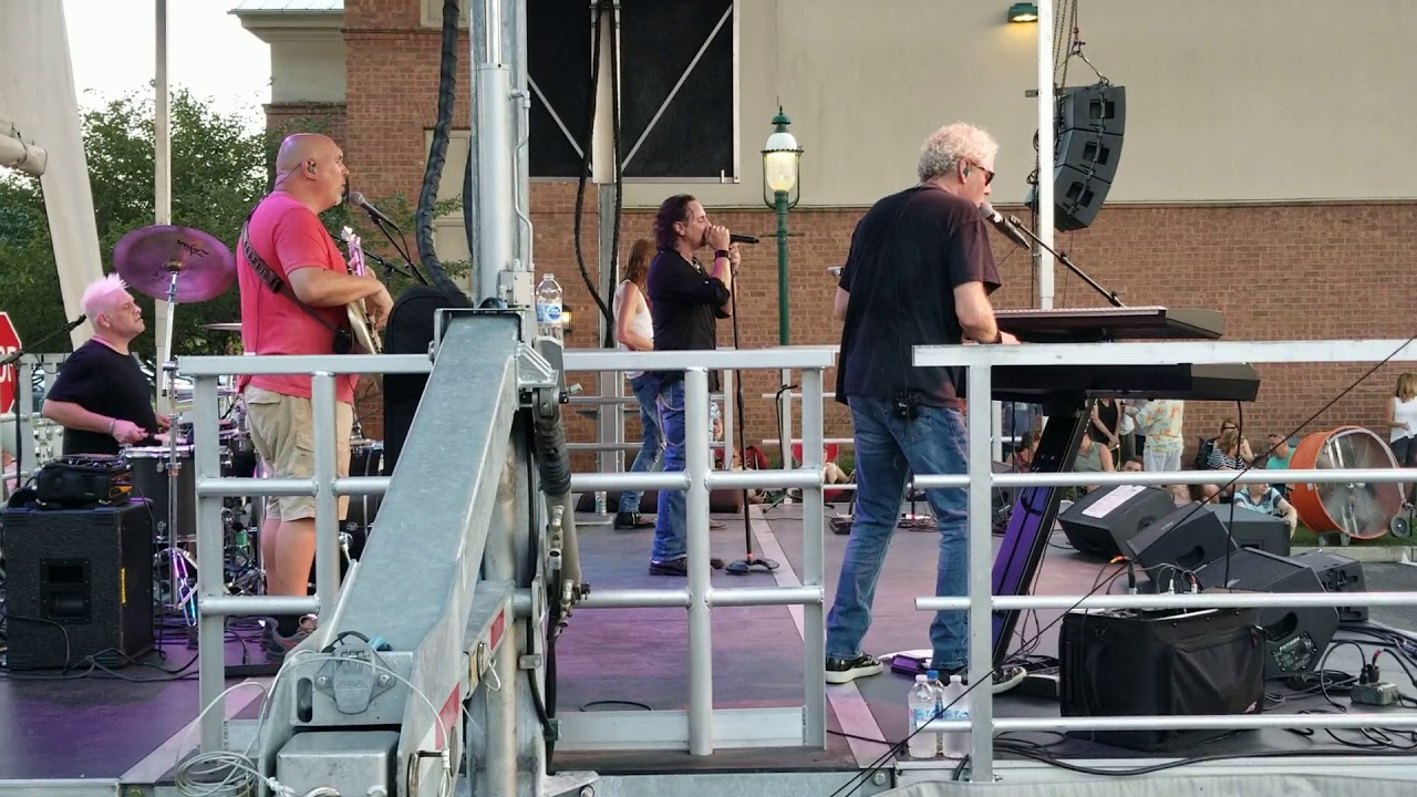 Bon Journey Live at the Waterfront (C) - YouTube