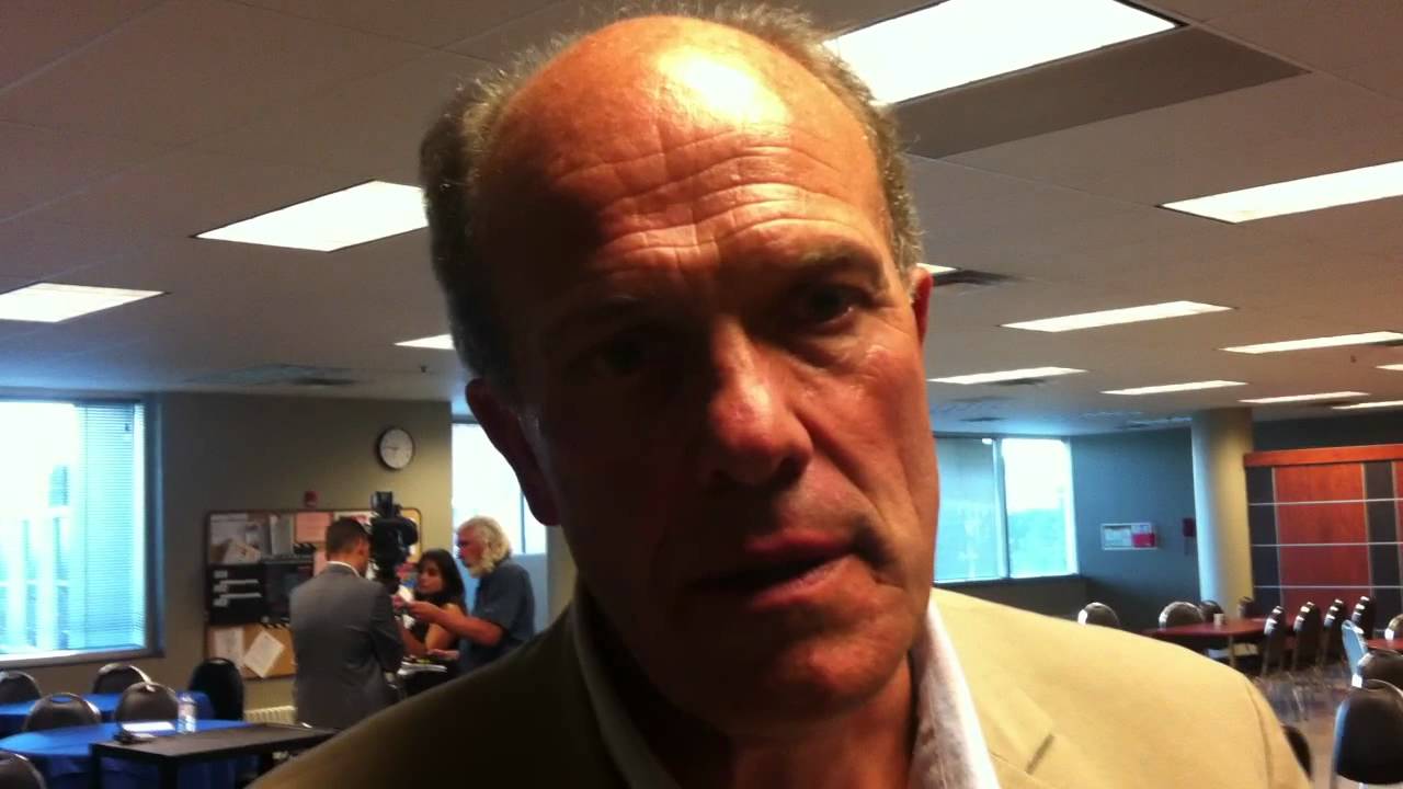 Peter Knowles on Windsor's possible bid to host FINA - YouTube