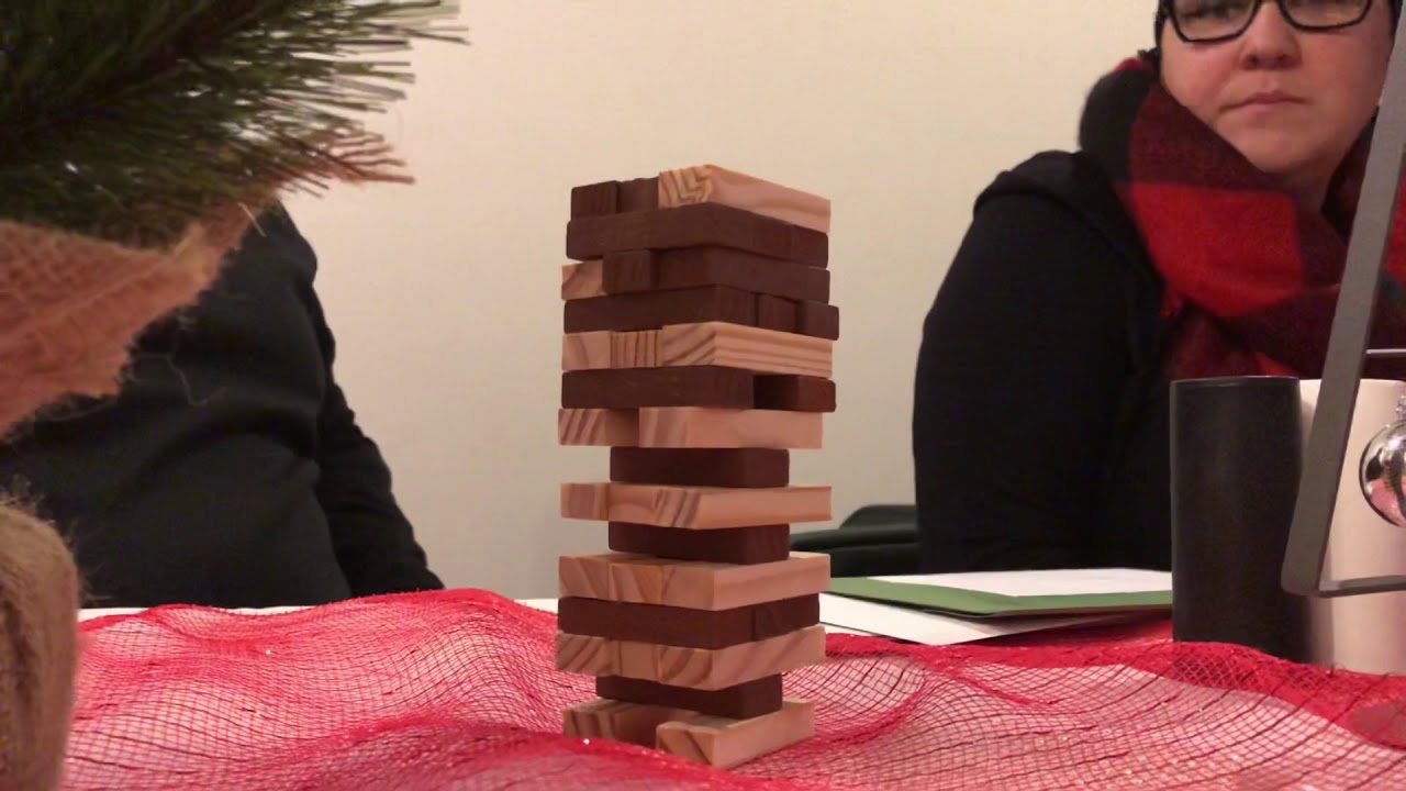 Jenga Battle Big Hands VS Small Hands!! - YouTube
