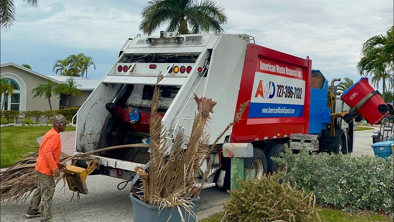 American Mack LE Heil Multipack + 7000 Garbage Truck Packing Bulk Waste ...