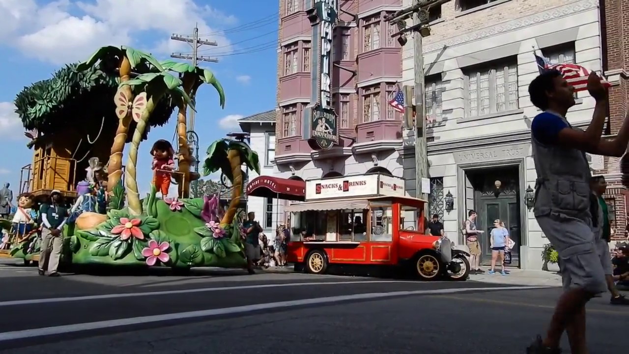 Full Universal Parade 2018 - YouTube