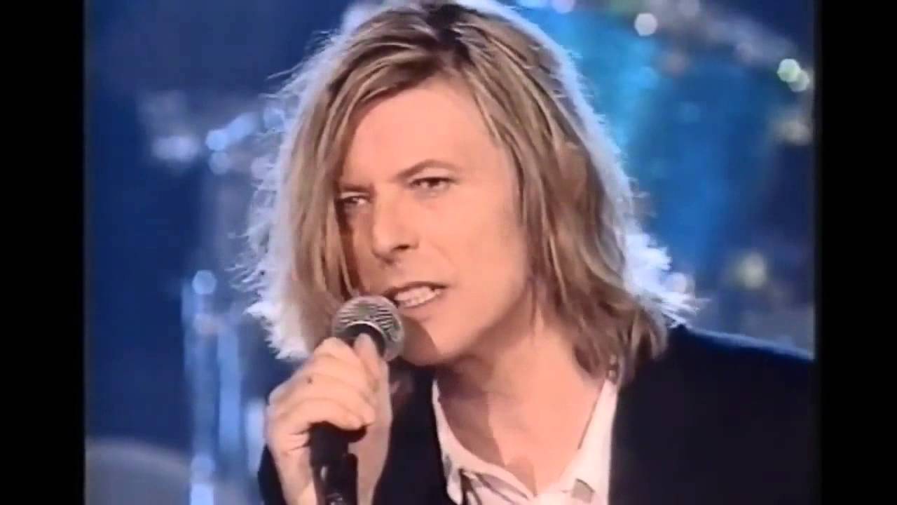 David Bowie - Stay - Live At BBC London 2000 [HD 720p] - YouTube