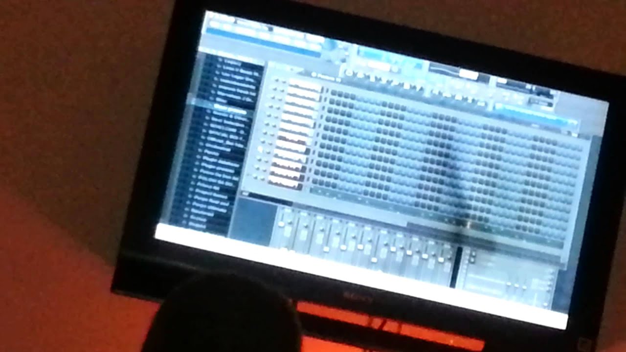 FIRST SESSION... Dro House On Tha Beat - YouTube