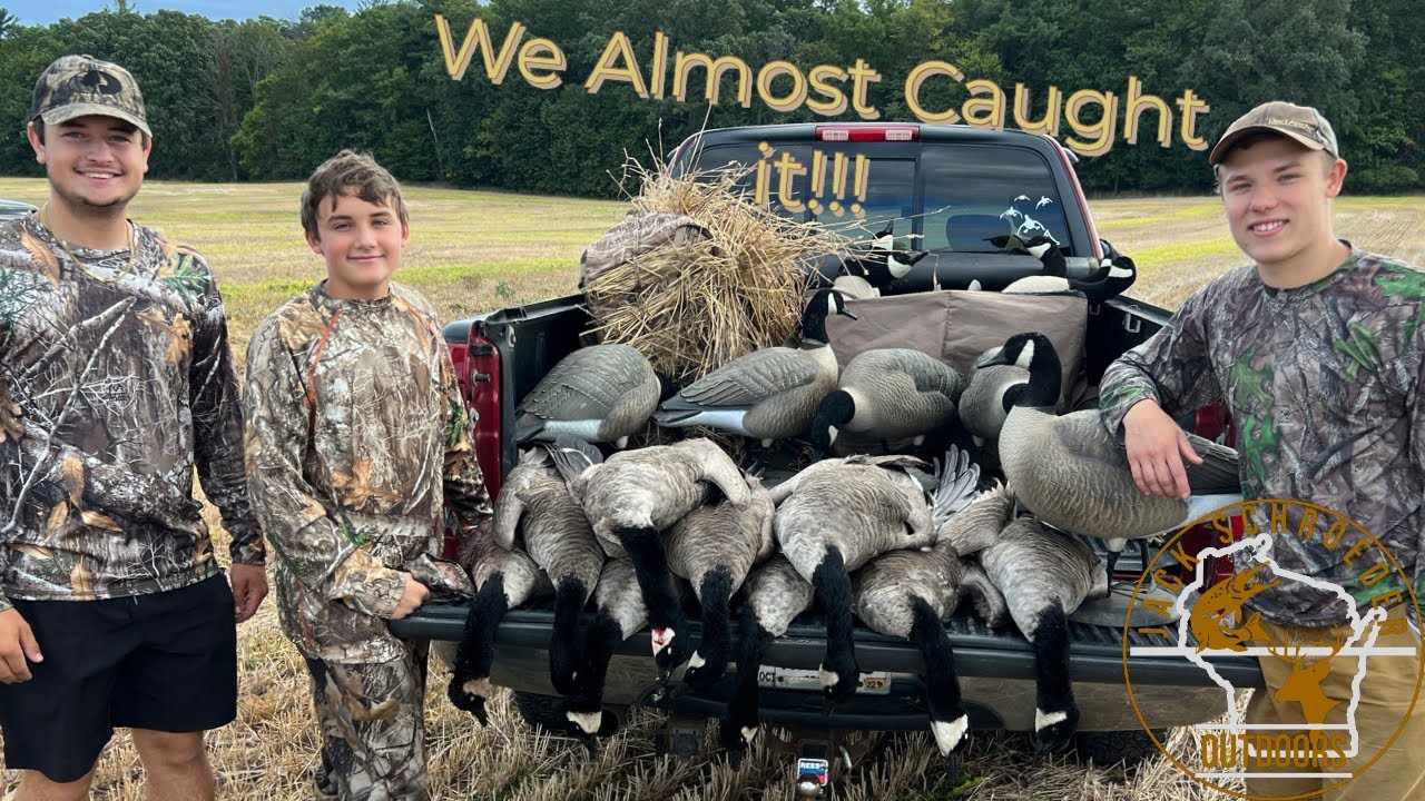 Southern Wisconsin Goose Hunt! - YouTube
