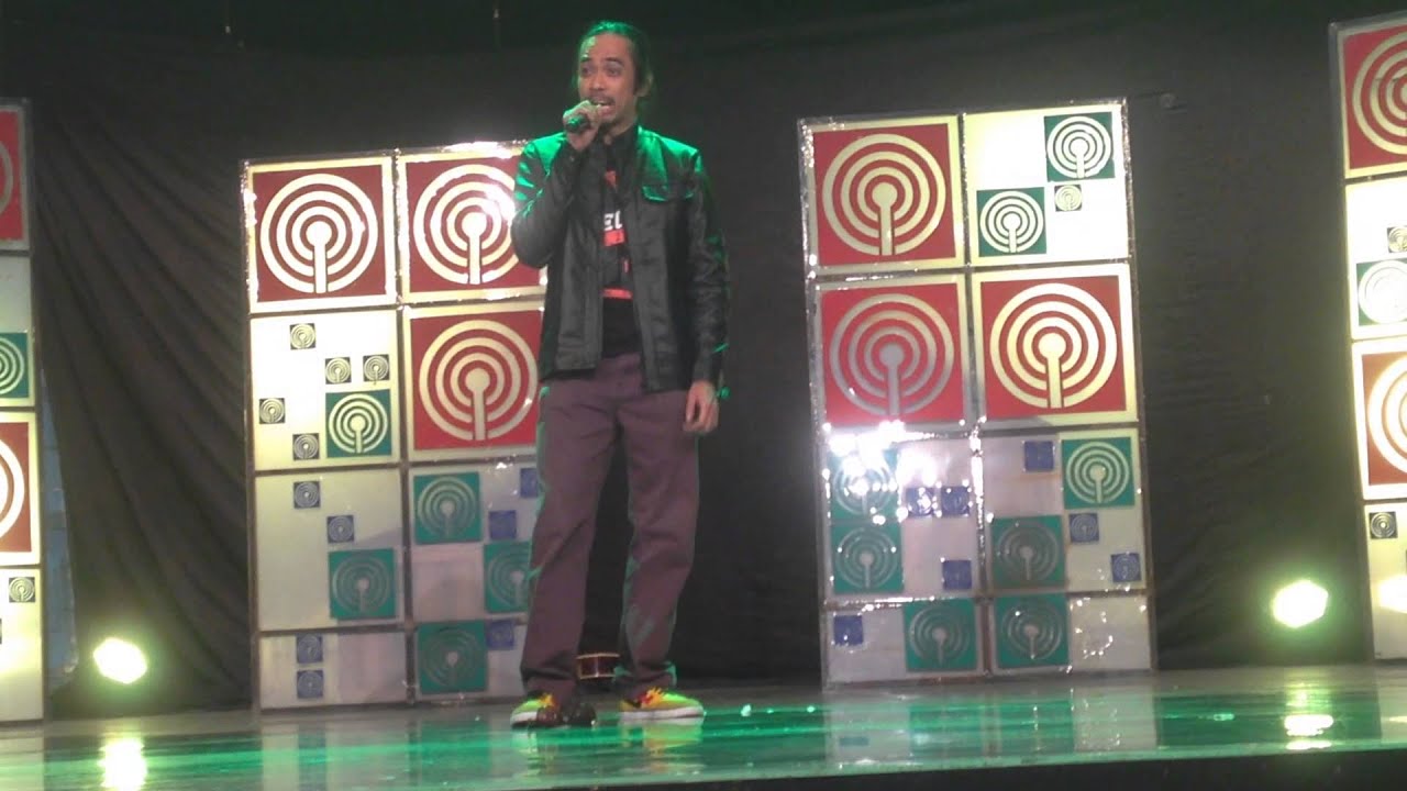 Ryan Rems gives sample of his comedic spiel - YouTube