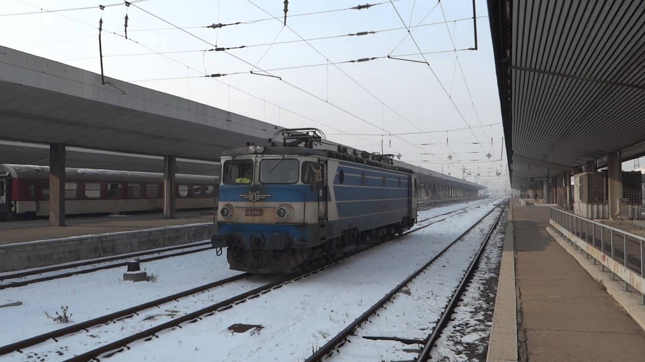 BDZ Electric locomotive 46 039.4 - YouTube