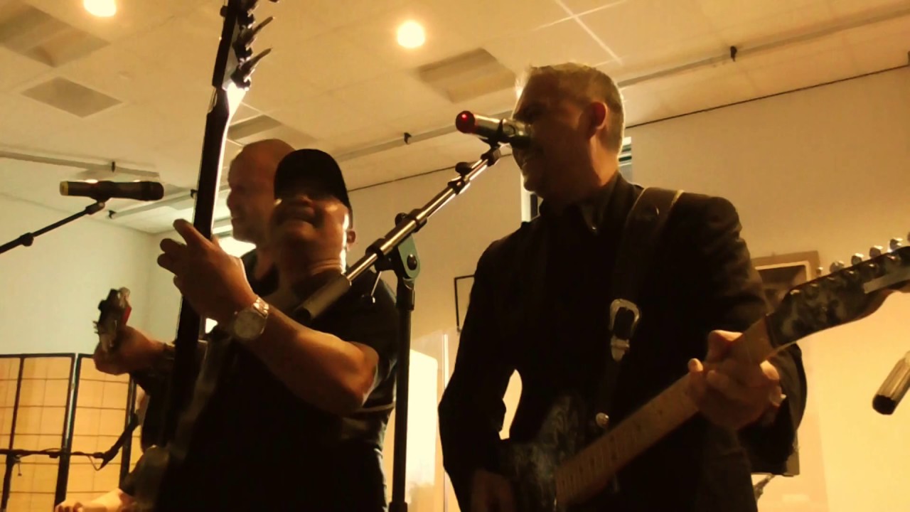 [HD] BLUE VELVET BAND "Excuse Me" - YouTube