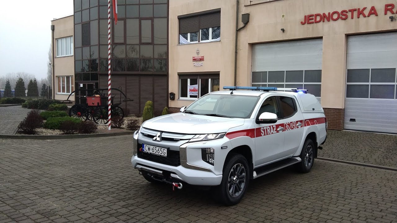 Pokaz nowego 362[C]90 Mitsubishi L200 SLRr z JRG 2 Włocławek - YouTube