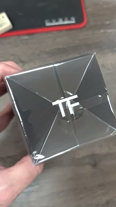 Многослойный ландшафт ароматов от Том Форд ОМБРЕ ЛЕЗЕР I Tom Ford OMBRE ...