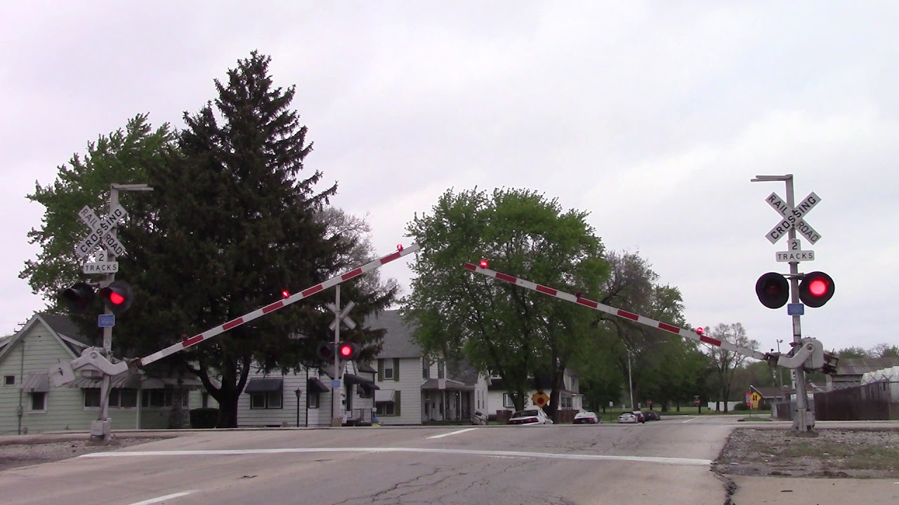 NS 9643 East in Kankakee, IL 5/14/20 - YouTube