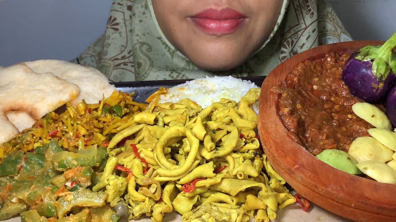 MUKBANG USUS AYAM BUMBU KUNING TUMIS PARE TUMIS BUNGA PEPAYA JENGKOL ...