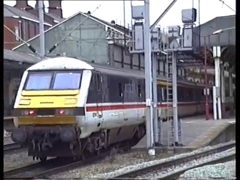 Archive: Metrolink T68 trams and Crewe Station 1994 - YouTube