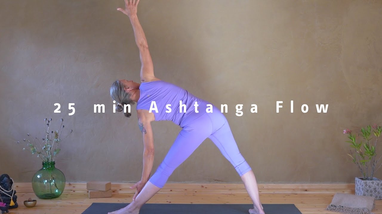 25 min Ashtanga Yoga Flow mit Petra - YouTube