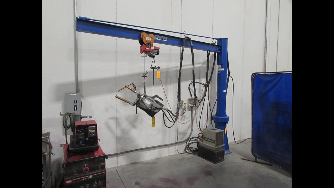 Vestil JIB-P-10-B Floor Mount Jib Crane. 1000lb Capacity, with Electric ...