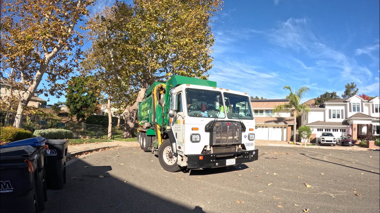 WM’s Peterbilt 520 Amrep On Post-Thanksgiving Compost - YouTube