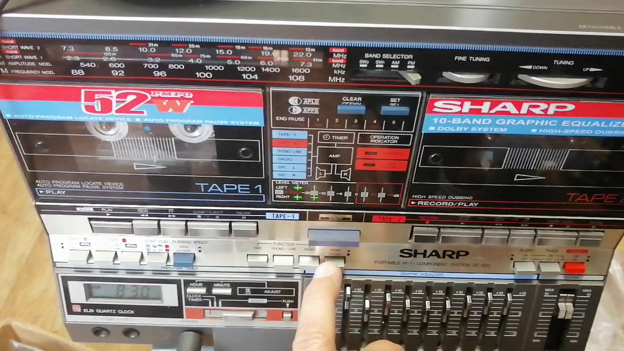 Sharp 800 с белой подсветкой шкалы приёмника - YouTube