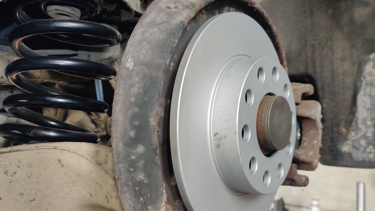 ,😱😱 audi A4 b7 înlocuire arcuri spate/discuri și placute - YouTube