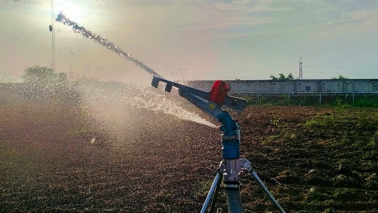 Rain gun irrigation system water throwing #raingun #agriculture ...