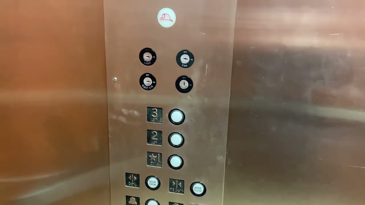 Eastern hydraulic elevator at the Hampton Inn in Johnstown PA - YouTube