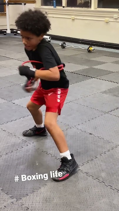 Boxing life - YouTube