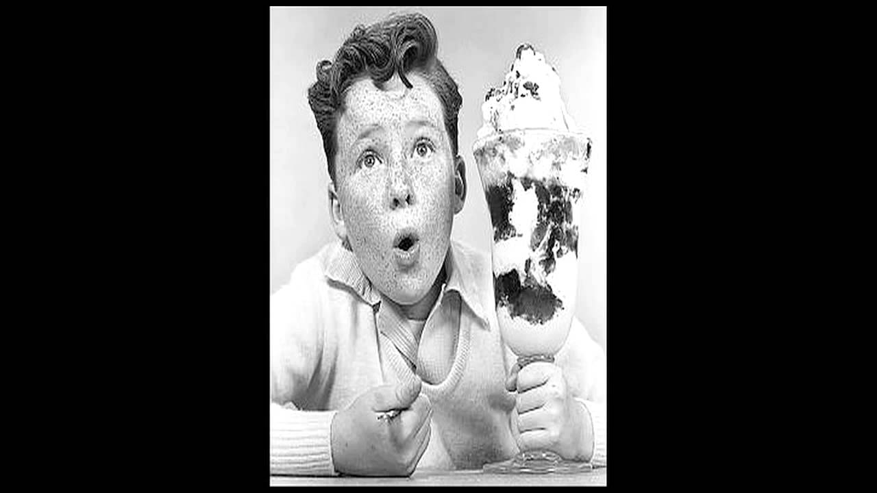 Broadway Danny Rose - Two Fat Kids - YouTube