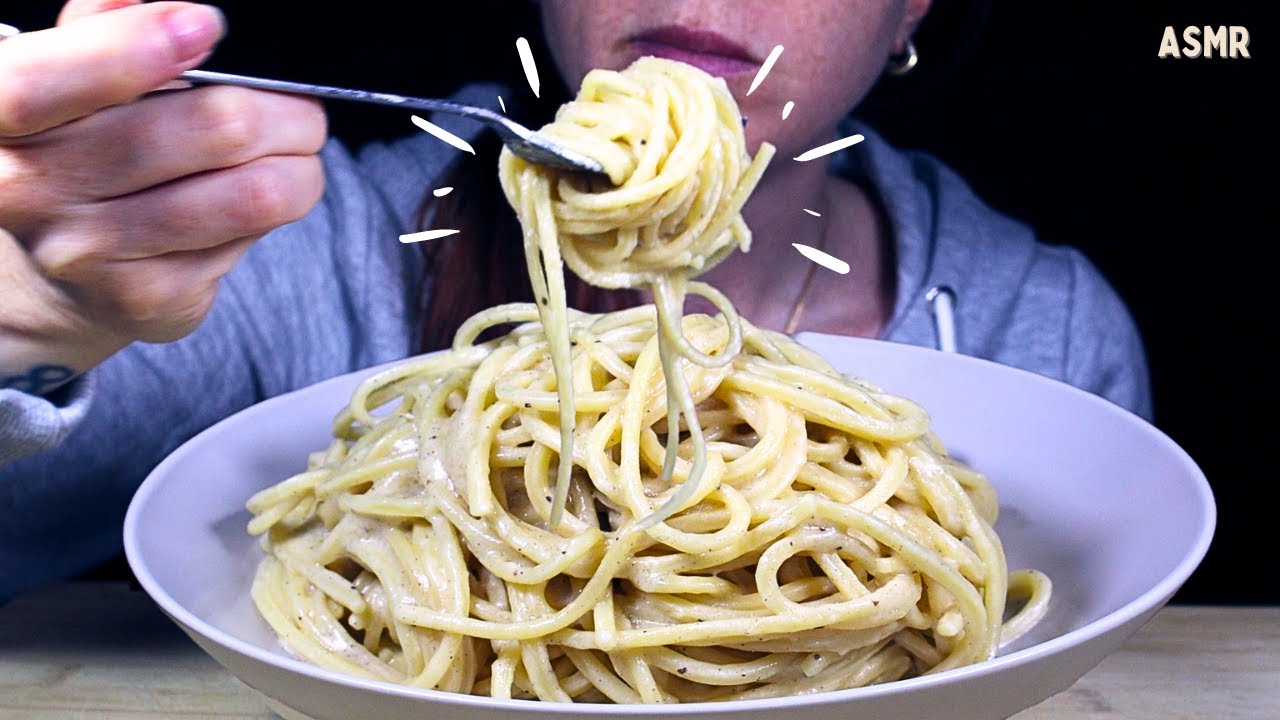 ASMR | SPAGHETTI WITH BUTTER AND PARMESAN | EATING SOUNDS - YouTube