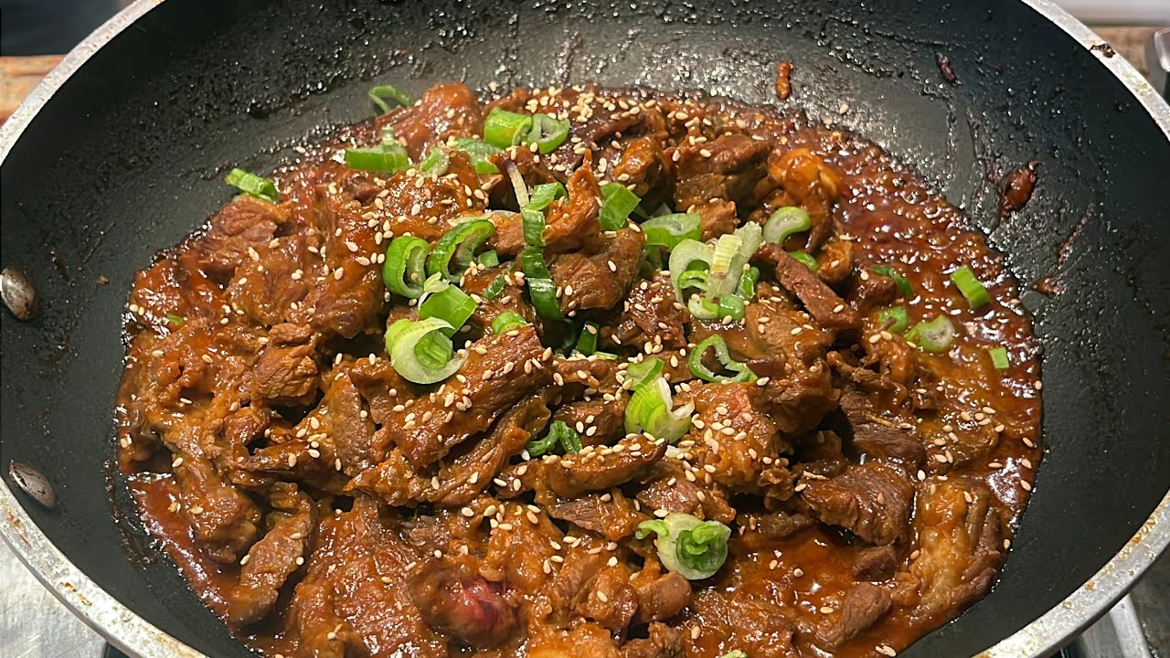 Best Korean Beef Bulgogi Recipe | Quick & Easy Cooking Tutorial - YouTube