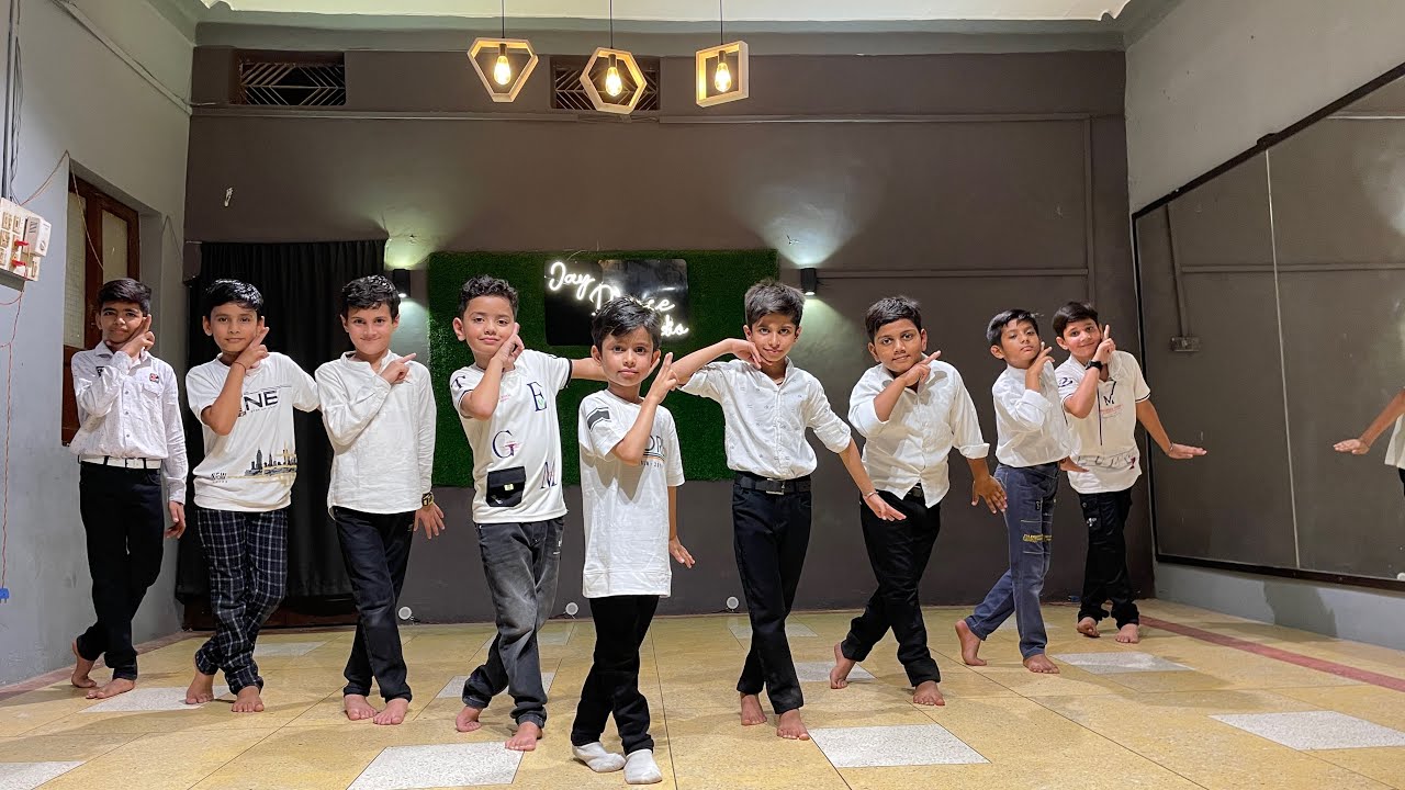 NAACHO NAACHO | RRR - NTR | Ram Charan | Dance Video | Jay Dance Studio - YouTube