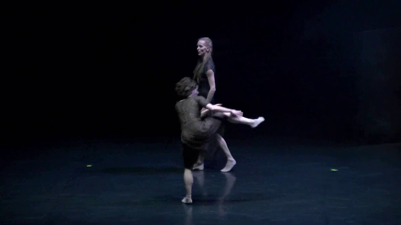 Espetáculo Empty Floor - imPerfect Dancers Company (Itália) - YouTube