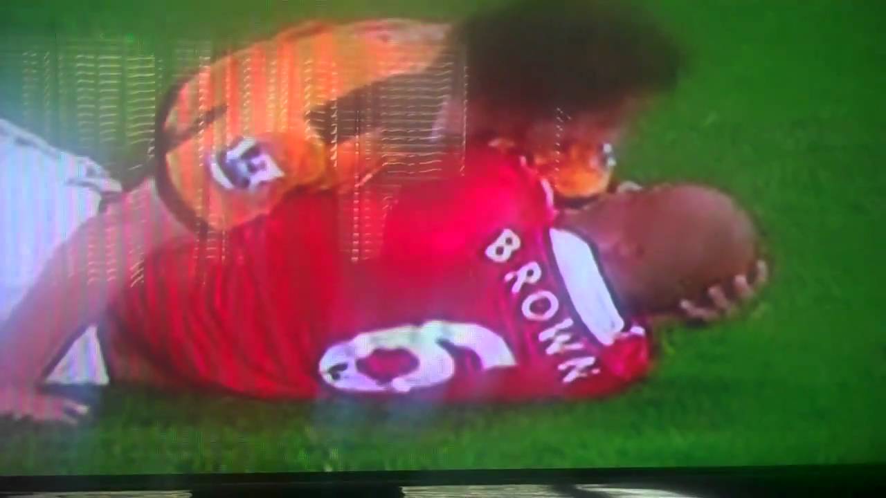 Soccer players make out! - YouTube