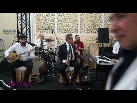 Klarnet ifaçısı Raminin övladının kiçik toy