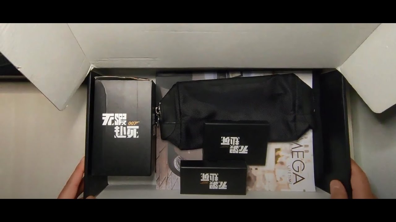"No Time To Die" 007 cinema gift box Unboxing & Review - YouTube