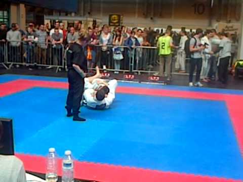 British Open 2013 Blue 70kgs - Marcus Phelan vs Ben Royle - YouTube