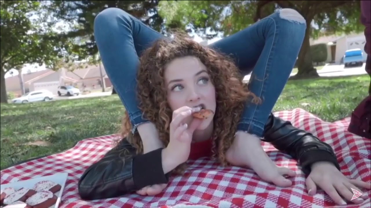 TRYING TO BE SOFIE DOSSI - YouTube