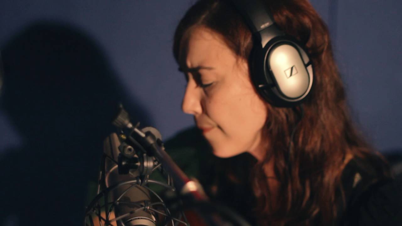 Lisa Hannigan - Snow (Today FM) - YouTube