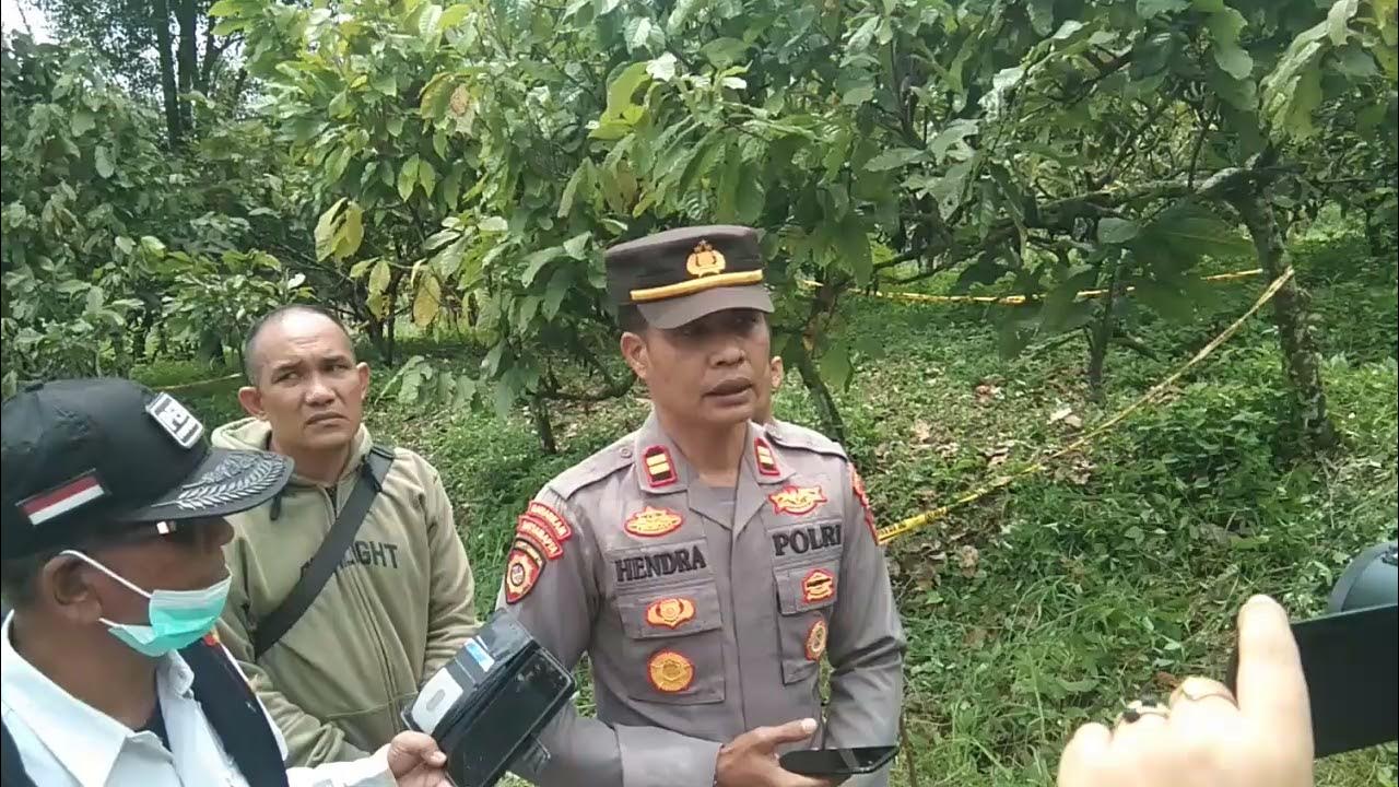 Siswi MTsN 02 Tanah Datar, Ditemukan Dalam Karung Sudah Meninggal - YouTube