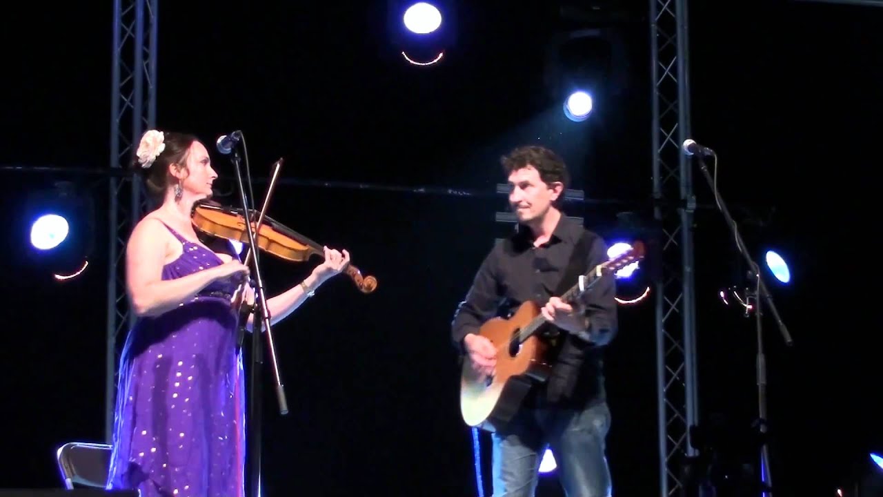 Nancy Kerr & James Fagan@Shrewsbury Folk Festival 2010 - YouTube