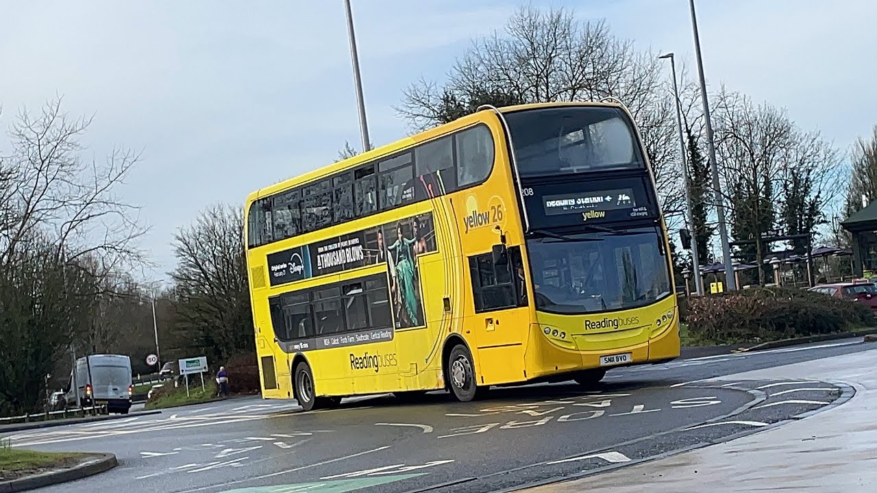 Reading Buses Enviro400 208 (SN11 BVO) On Route 26 To Reading Station ...