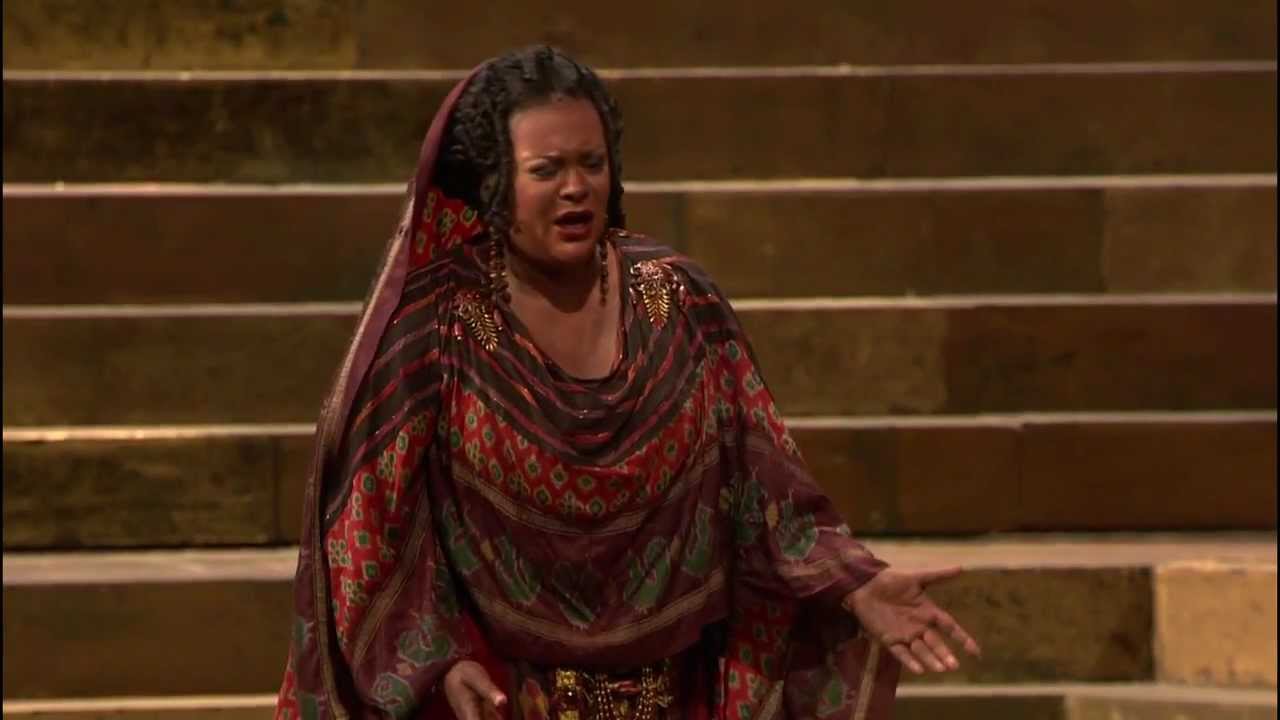 [HD] Ritorna Vincitor - Violeta Urmana (from Verdi's Aida) - YouTube