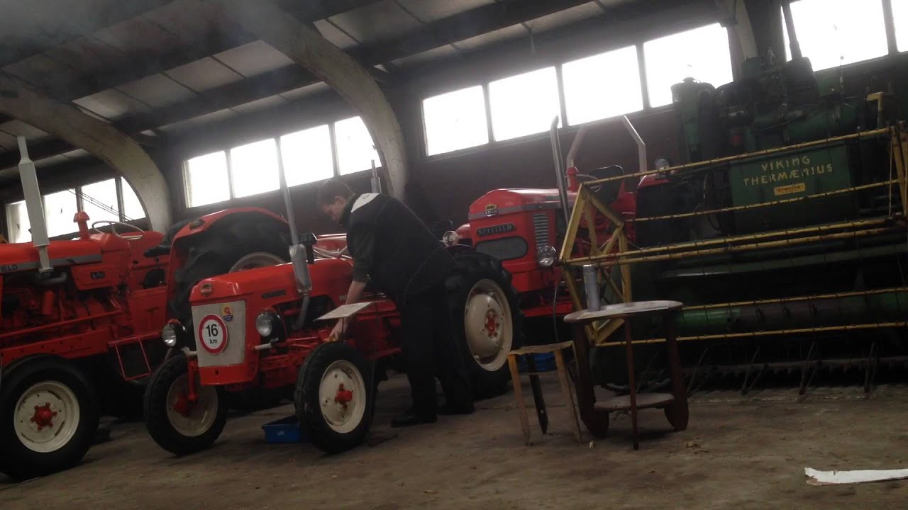 Nuffield bmc mini cold start - YouTube